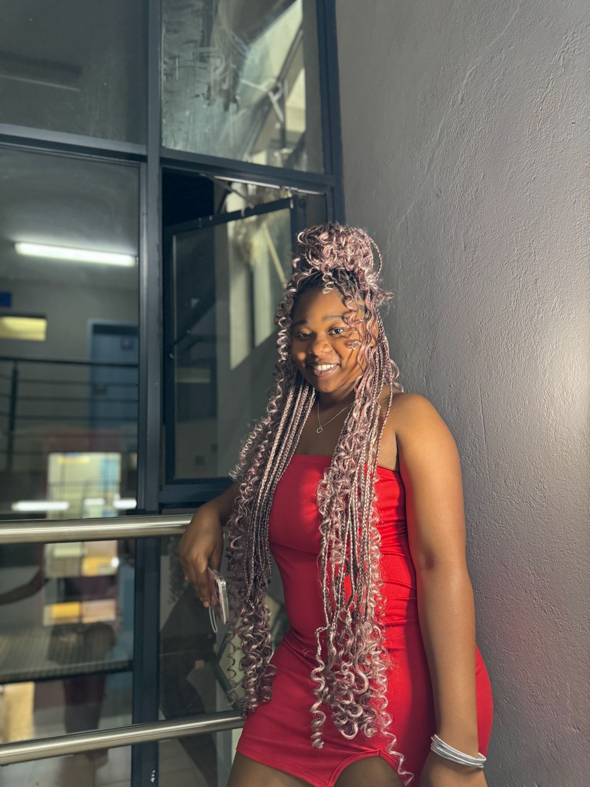 SHA DOES HAIR - Booking